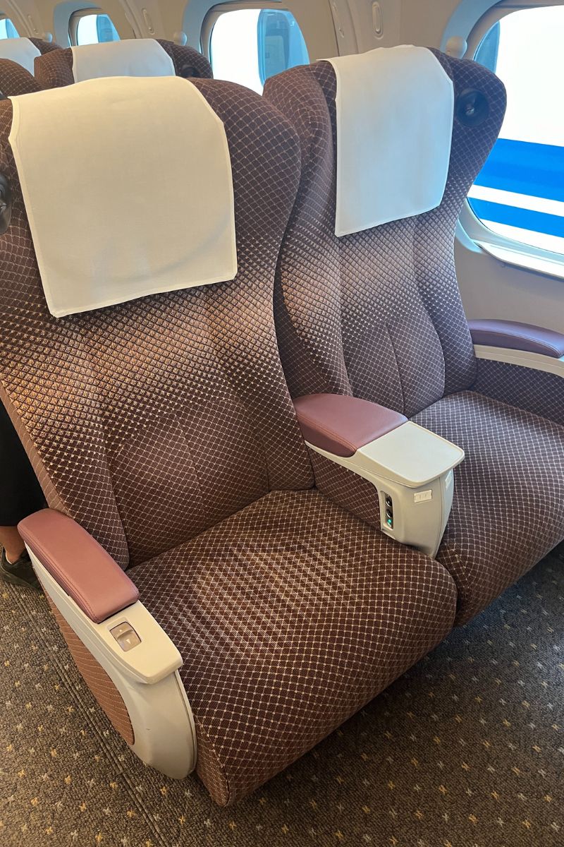 Experience the N700 Shinkansen - Fast, Smooth, And Efficient