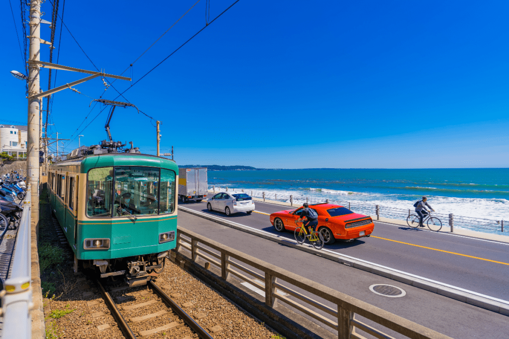 Enoshima Electric Railway: Iconic Stops & Scenic Coastal Views