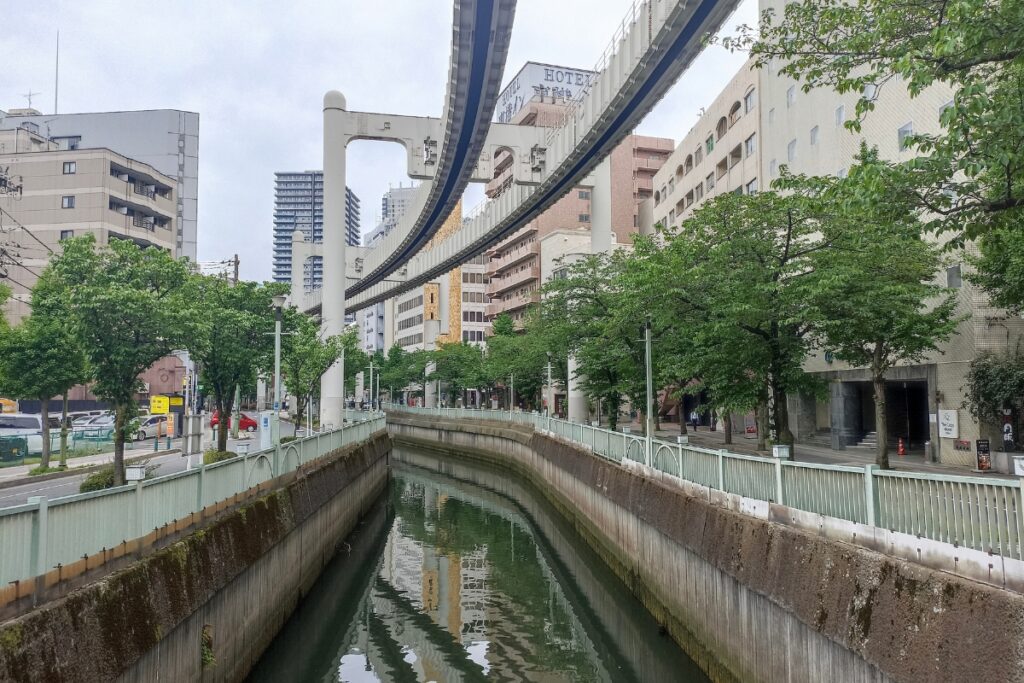 Chiba Monorail: The World's Longest Upside-Down Train Journey