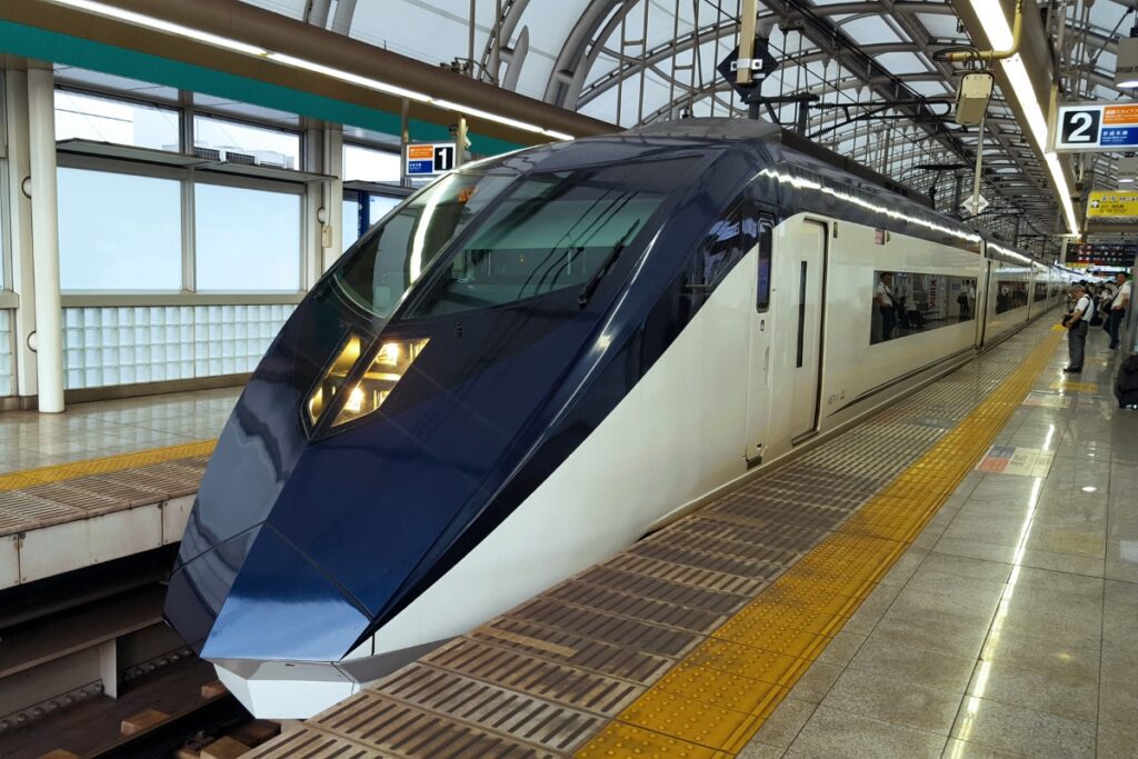 Keisei Skyliner: A Detailed Guide for First-Time Travelers to Japan